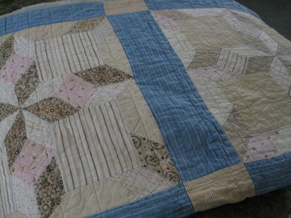 Vintage Patchwork Quilt on Luulla